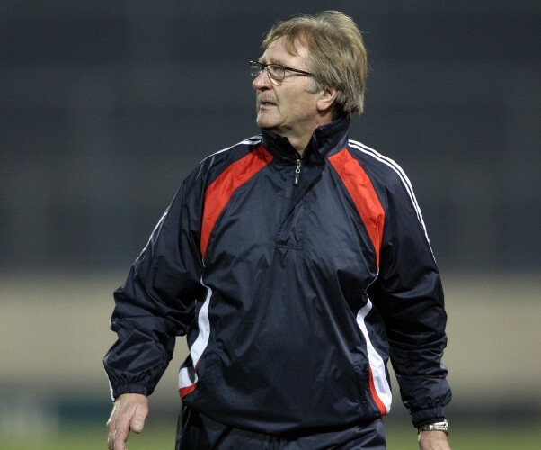 Tomás Mulcahy, Frank Murphy and Gerald McCarthy pay tribute to the late ...