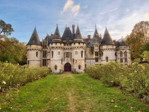 This French castle - a favourite with Rihanna - is on sale for €5 million
