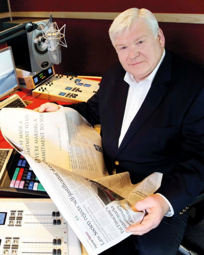 Derek Davis in a fabulous gold jacket at the helm of RTÉ's Live Aid ...
