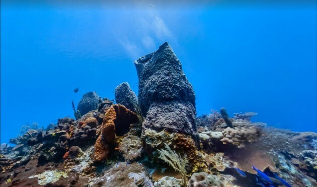 19 of the most stunning images from Google Street View... underwater