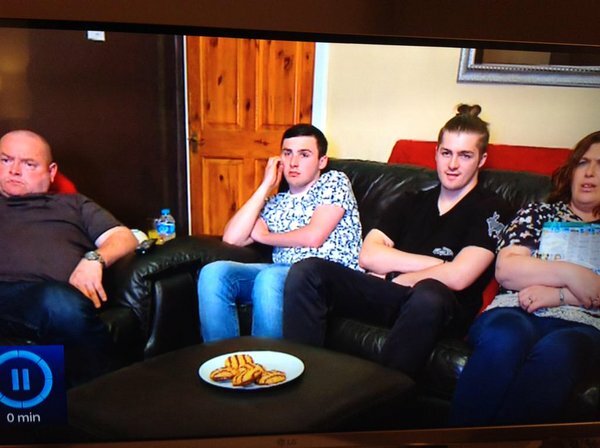 Everyone is obsessed with The Malones' ever-changing bowl of sweets on ...