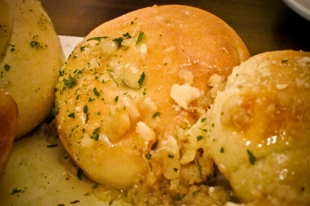 The 'Garlic Bread Memes' Facebook page is the most hilariously ...