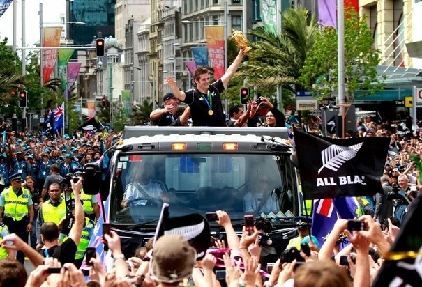 In pictures: Thousands turn out to celebrate the All Blacks' World Cup win
