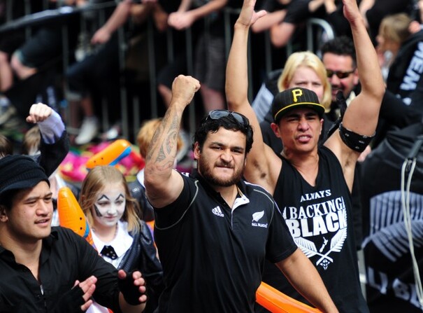 In pictures: Thousands turn out to celebrate the All Blacks' World Cup win