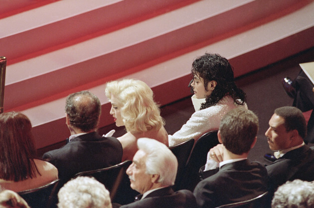 41 glorious Oscars red carpet photos from the 1990s · The Daily Edge