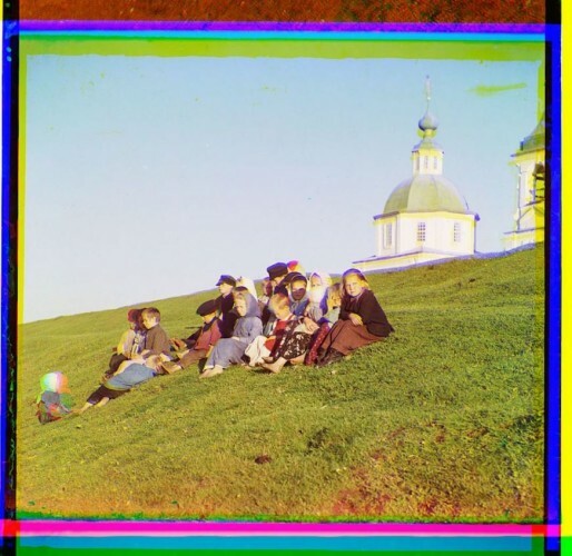 These colourised photos bring pre-communist era Russia to life