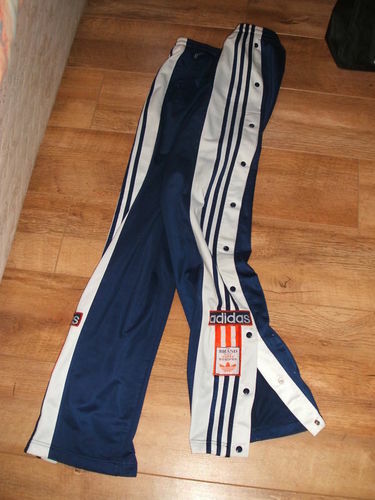 90s kids, prepare yourselves - rip off tracksuit bottoms are back in ...