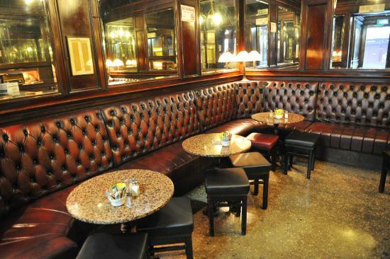 The Stag's Head has been named the best pub in Ireland · The Daily Edge