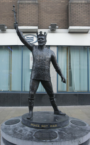 A statue of Terry Wogan is coming to Limerick city centre
