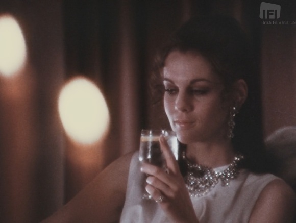 A rake of old Irish TV ads have been restored online and it's just pure ...