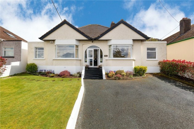 This spacious bungalow in Bray has spectacular sea views · TheJournal.ie