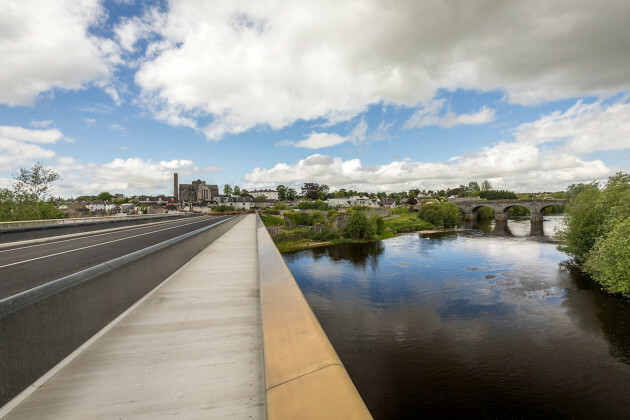 Controversial Kilkenny bridge finally opens · TheJournal.ie