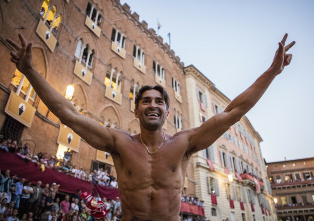 PHOTOS: Irishman captures incredible images of famous Palio di Siena ...