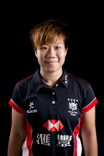 This photo of the tallest player in the Women's Rugby World Cup ...