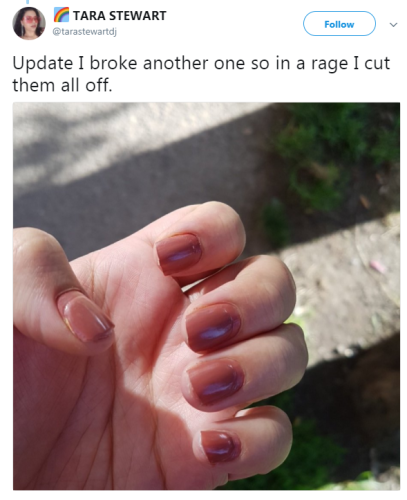 11 stresses you'll understand if you have acrylic nails · The Daily Edge