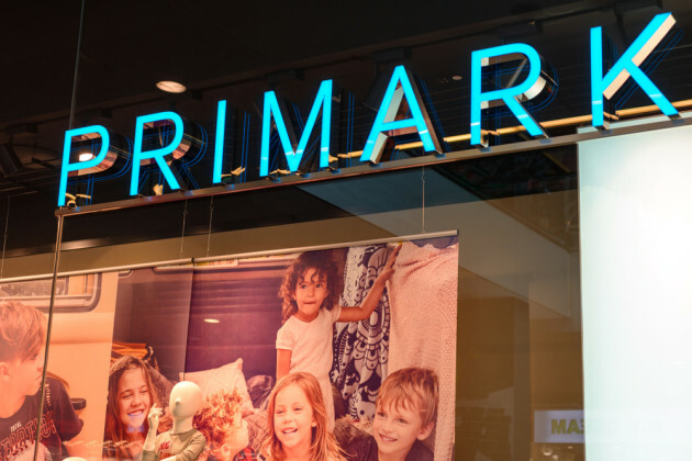 Praise is heaped upon Primark for using an amputee model in latest ad ...