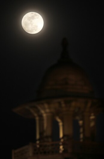 Gallery: The 'super moon' over Ireland · TheJournal.ie
