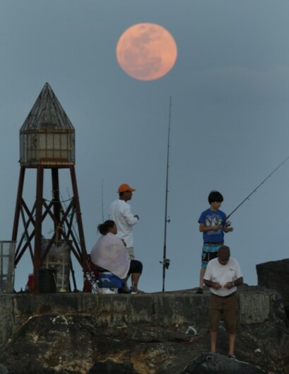 Gallery: The 'super moon' over Ireland · TheJournal.ie