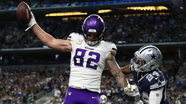 Rudolph's outrageous one-handed catch helps sink Cowboys, Packers and ...