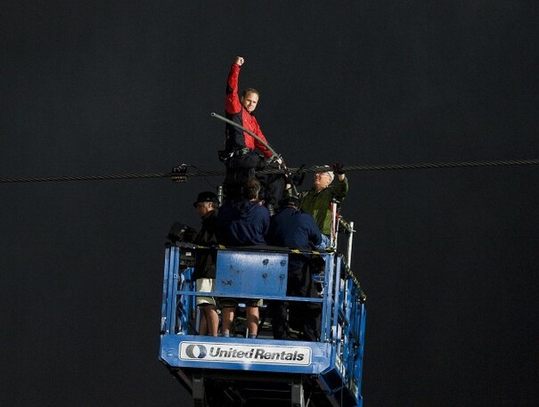 In pictures: Daredevil successfully walks tightrope across Niagara Falls