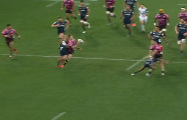 Analysis: Super Rugby sides picking apart lineout seams with sharp attack