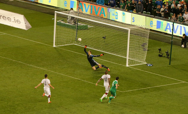 Pauw hopes Shane Long's heroics of 2015 can inspire Ireland to salvage ...