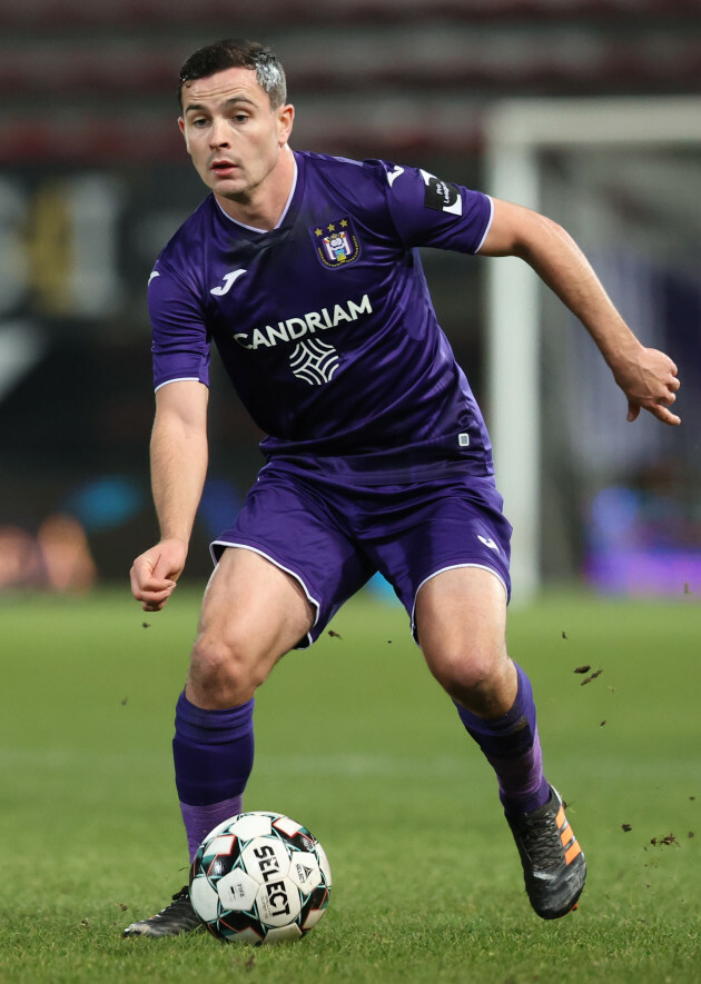 Kompany lauds 'tough as iron' Cullen as Ireland midfielder makes his ...