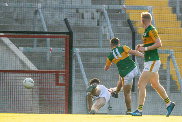 14-man Cork hit late winner to defeat Kerry in six-goal Munster ...