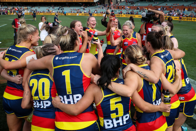 Melbourne and Adelaide to face off in AFLW Grand Final · The 42