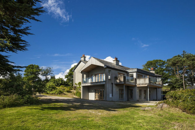 Reimagined Wicklow farmhouse with green acres and sparkling sea views ...