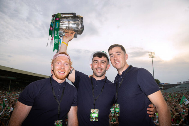 All-Ireland three-in-a-row winners Limerick receive heroes' welcome home