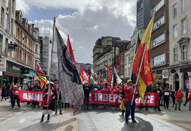 Thousands join march calling for Welsh independence · TheJournal.ie