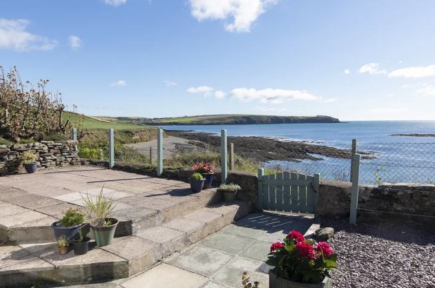 Fresh sea air, stunning views and access to the beach for €280,000