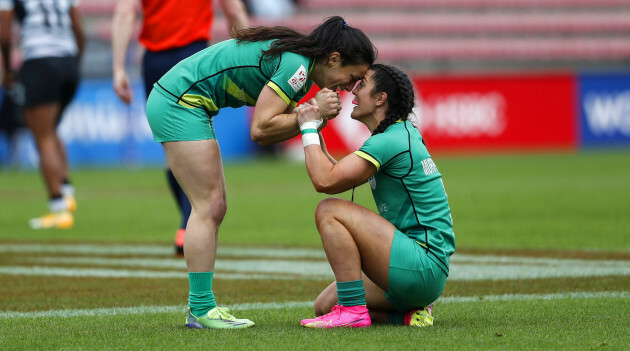 Ireland's 'bees' provide positive buzz for women's rugby with landmark ...