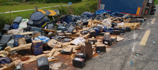 Cleanup operation underway in Louth after truck overturns, spilling ...