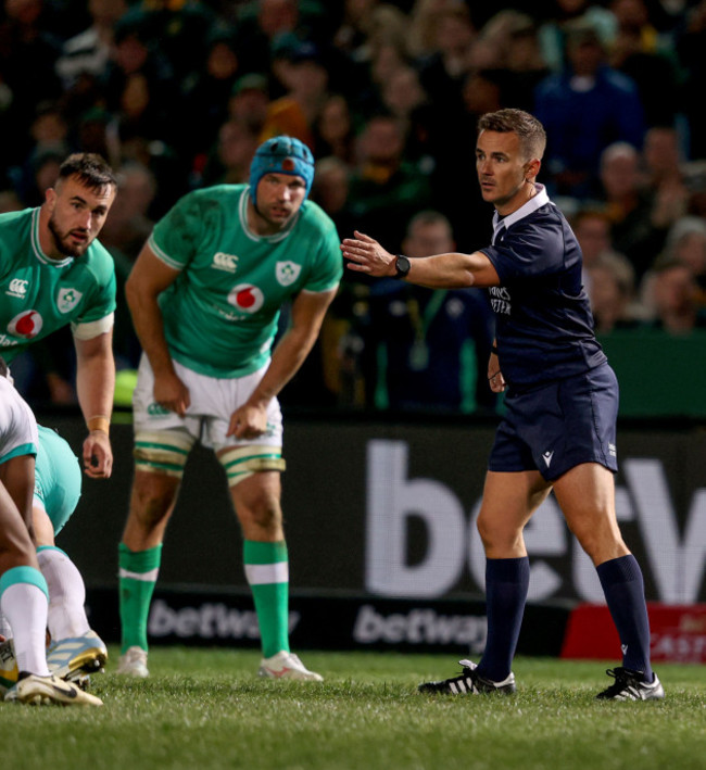 'Factually: off his feet, turnover made. So try can't be scored' - Peyper