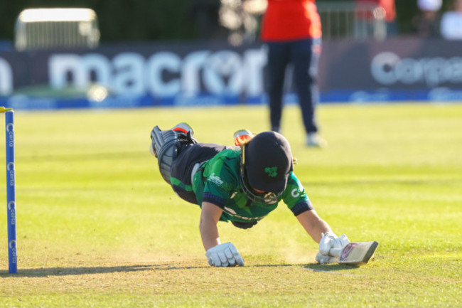 Ireland earn first women’s T20 win over England in dramatic finish