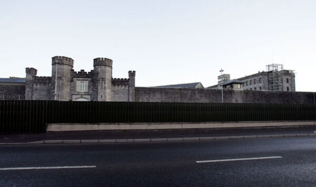 Irish army end armed protection for Portlaoise Prison after 50 years