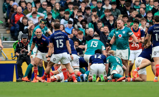 Brilliant Bleus batter Ireland to take control of the Six Nations