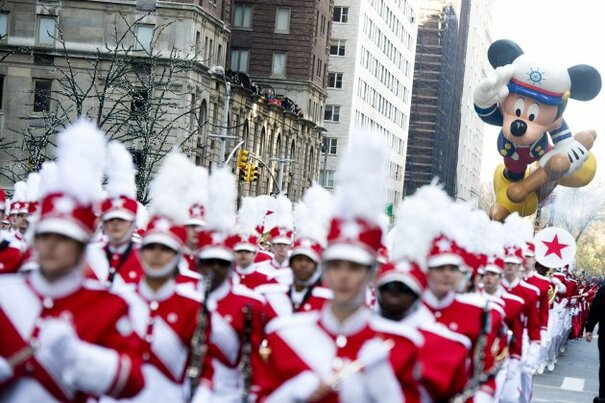 21 of the best photos from the Macy's Thanksgiving Day Parade