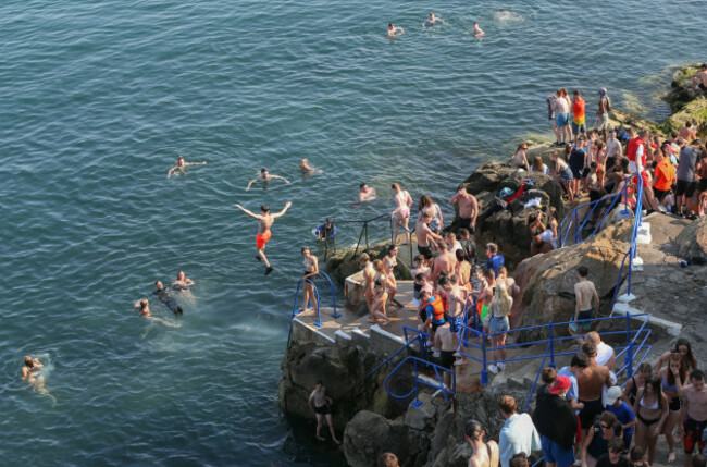 Council tells public to not jump fence to swim at Vico Baths, as repair ...
