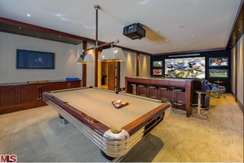 14 ultimate man caves we wish we'd watched the Superbowl in