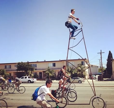 This 14ft-high bike ride will make you feel dizzy · The Daily Edge